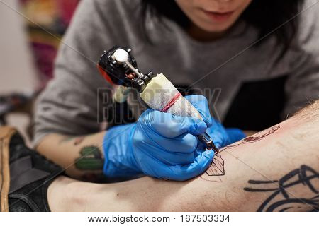Tattoo Artist Making Image & Photo (Free Trial) | Bigstock
