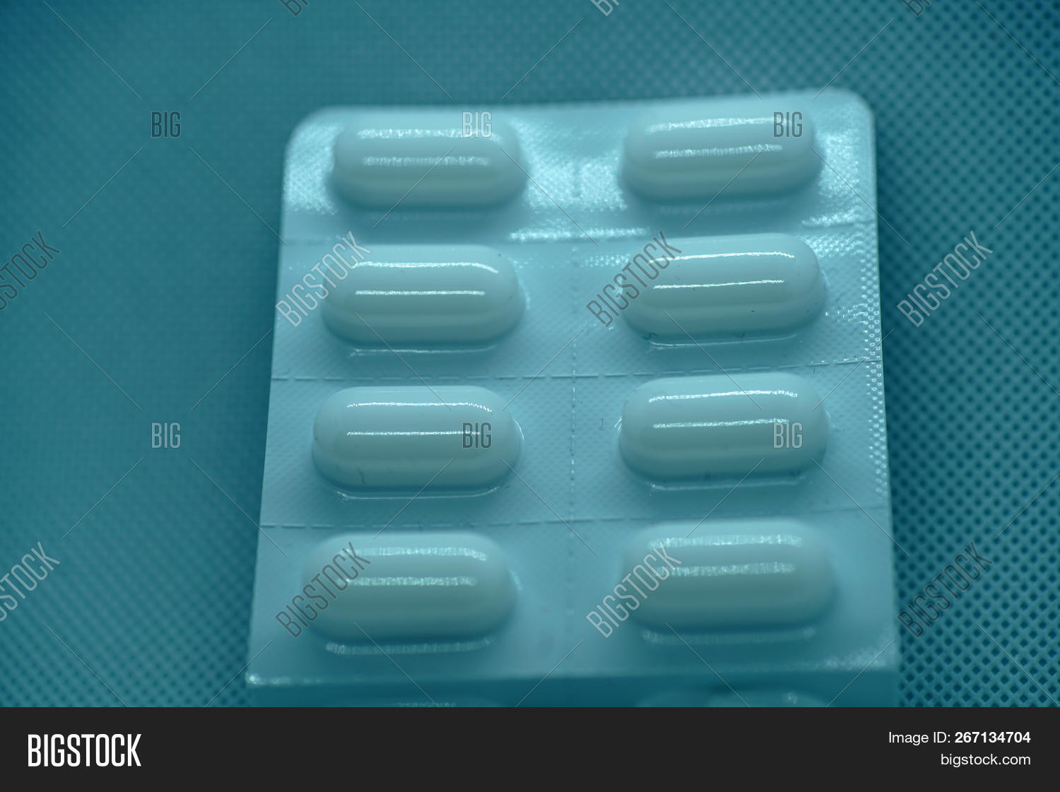 Tablets Single-dose Image & Photo (Free Trial) | Bigstock