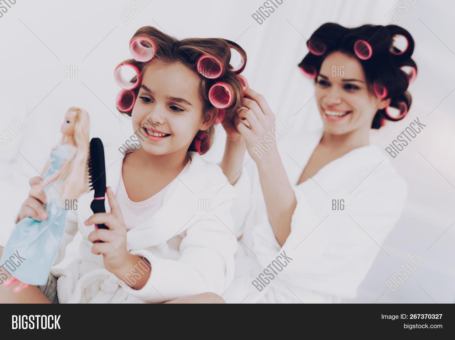 Family Beauty Saloon Image & Photo (Free Trial) | Bigstock