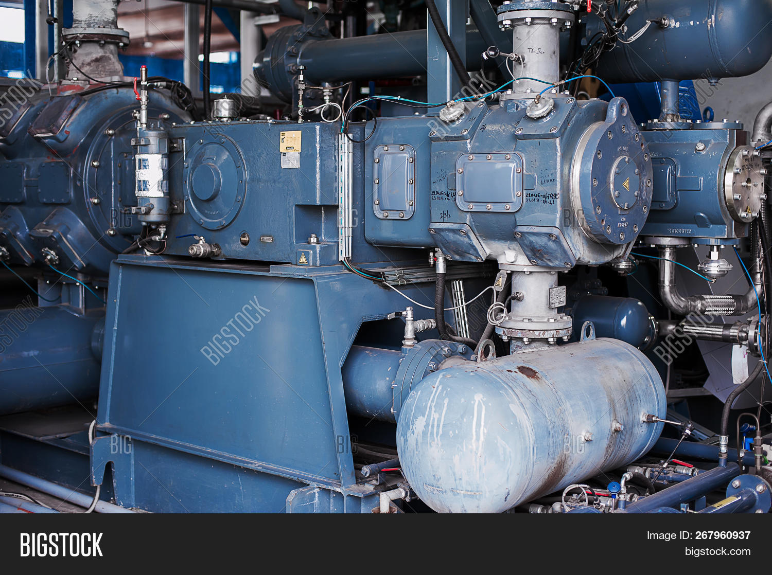 Four Stage Diaphragm Image & Photo (Free Trial) | Bigstock