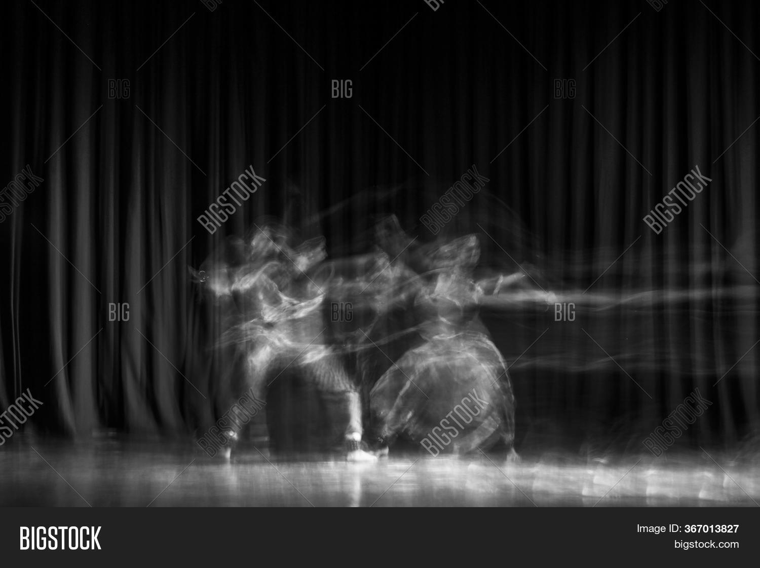 Artistic Dancer Image & Photo (Free Trial) | Bigstock