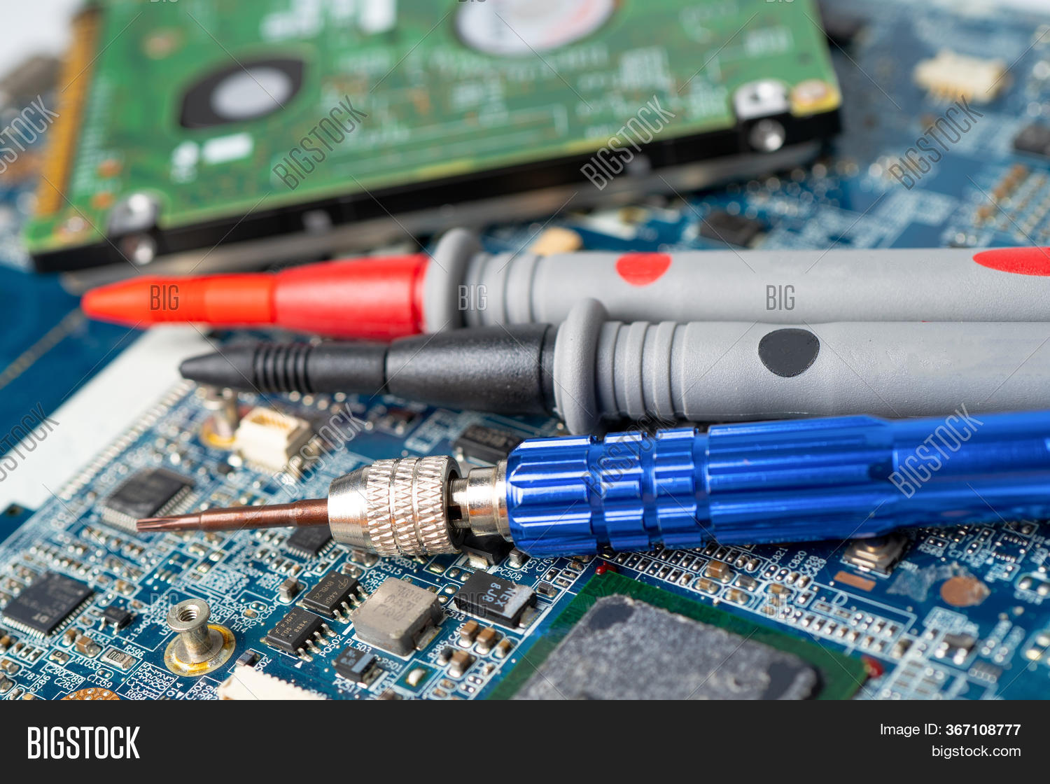 Screw On Computer Main Image & Photo (Free Trial) | Bigstock