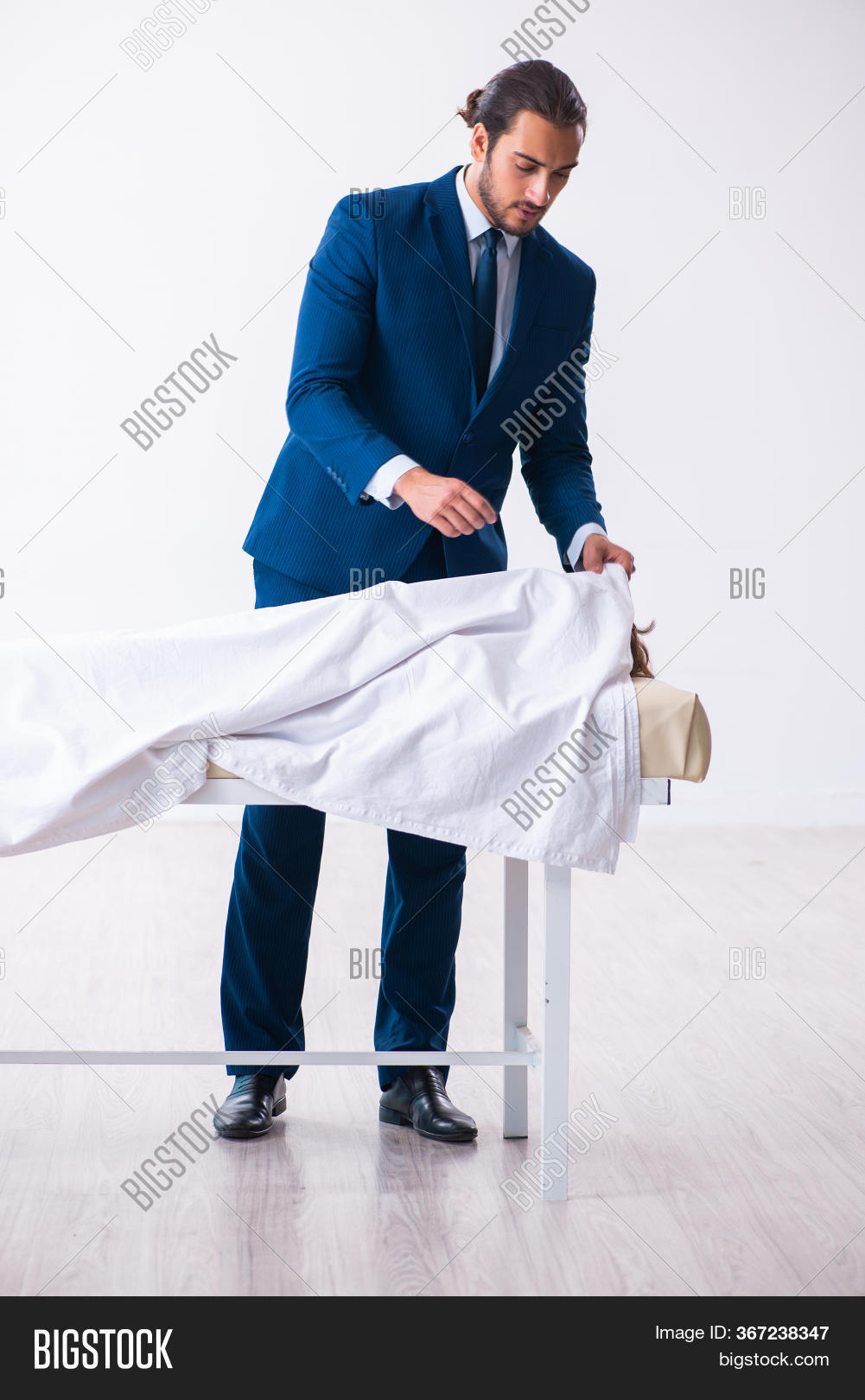 Police Coroner Image & Photo (Free Trial) | Bigstock