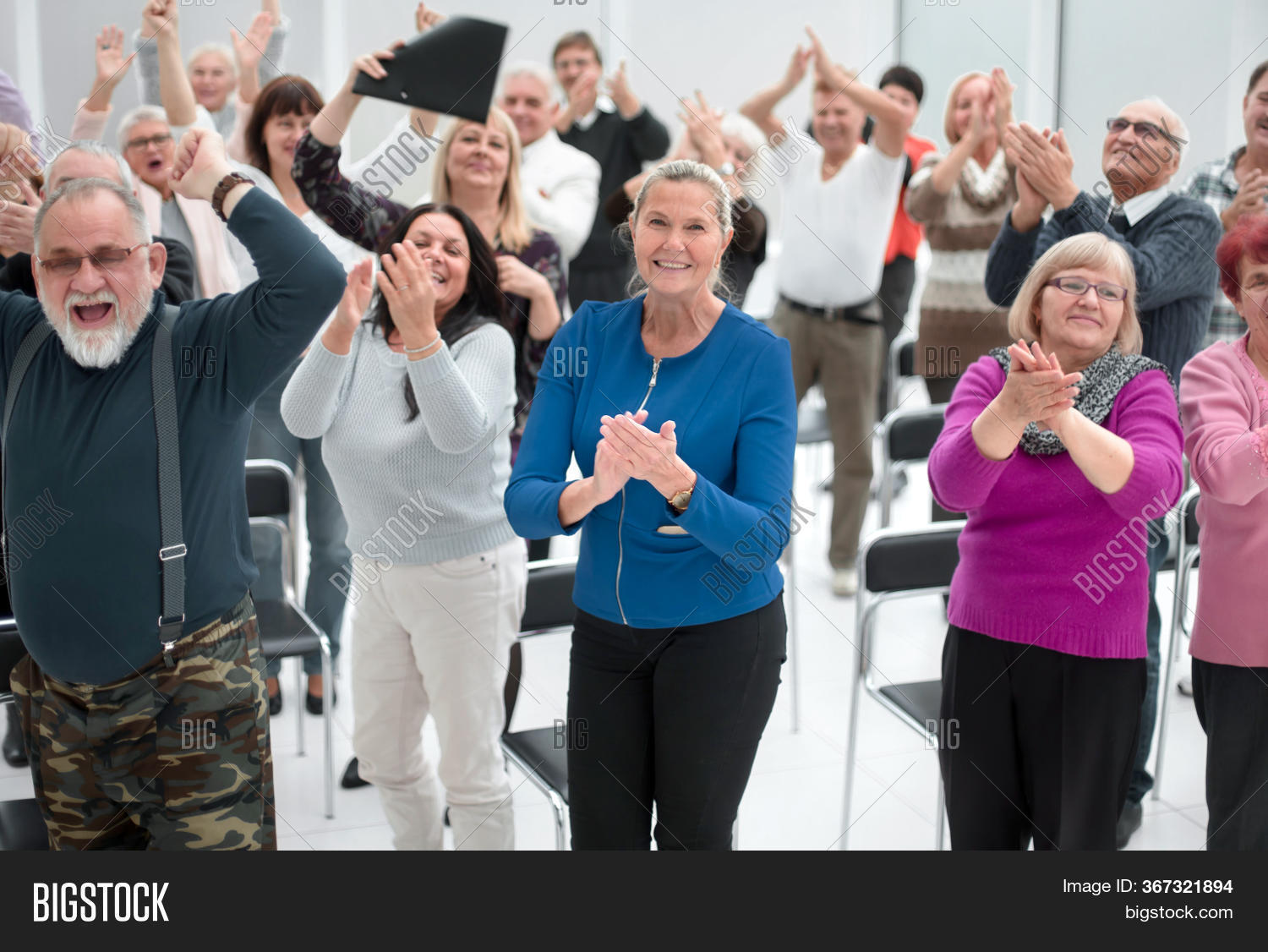 Audience Applaud Image & Photo (Free Trial) | Bigstock