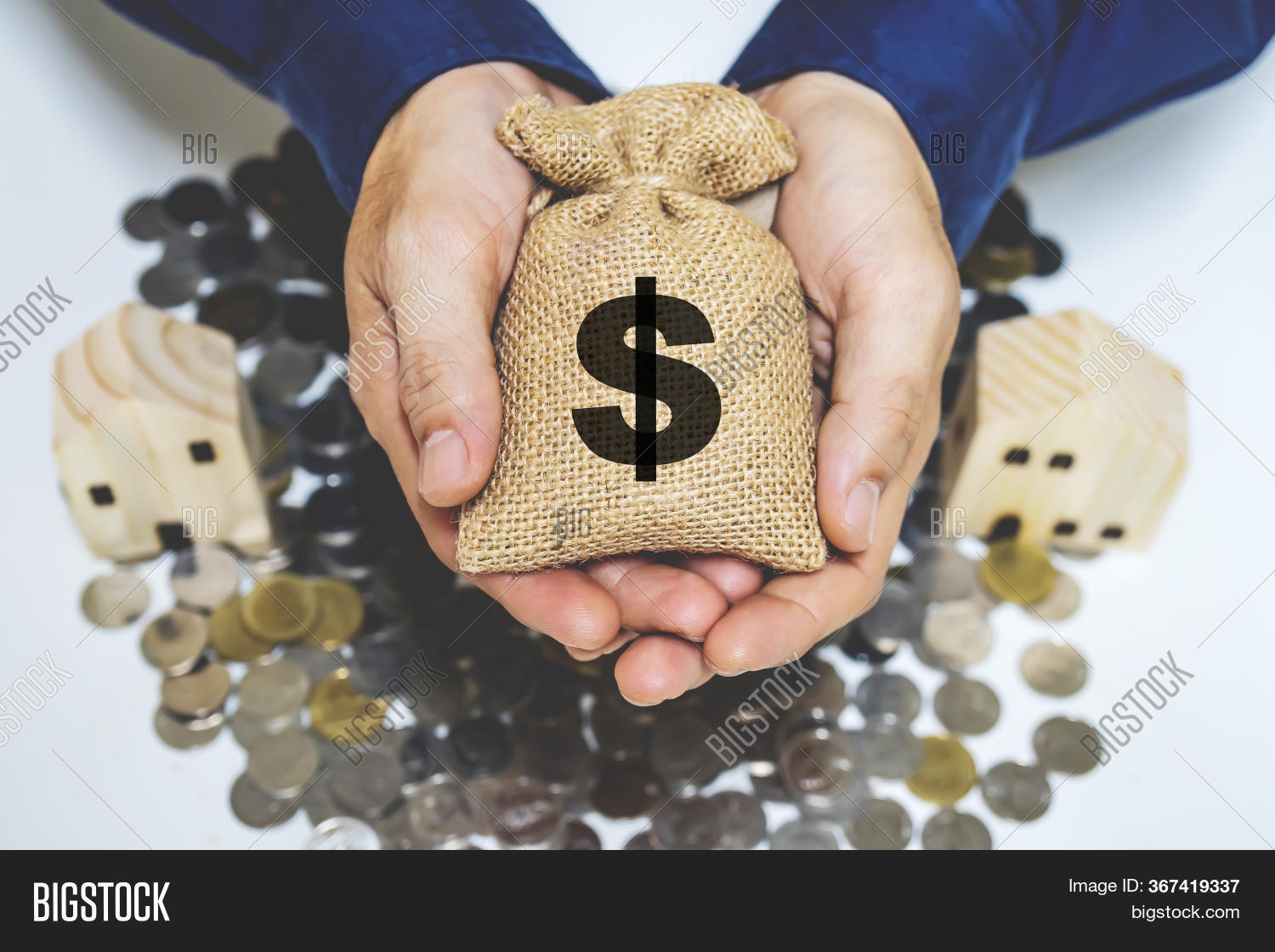 Man Hand Hold Money Image & Photo (Free Trial) | Bigstock