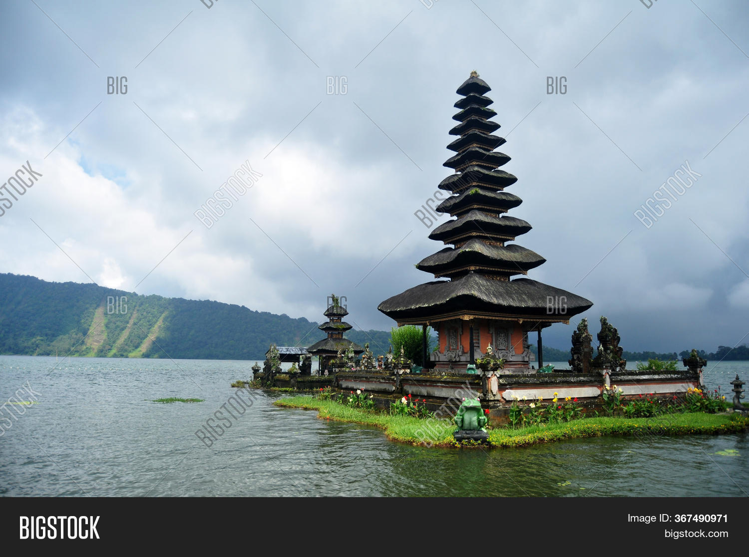 Meru Towers Pura Ulun Image & Photo (Free Trial) | Bigstock