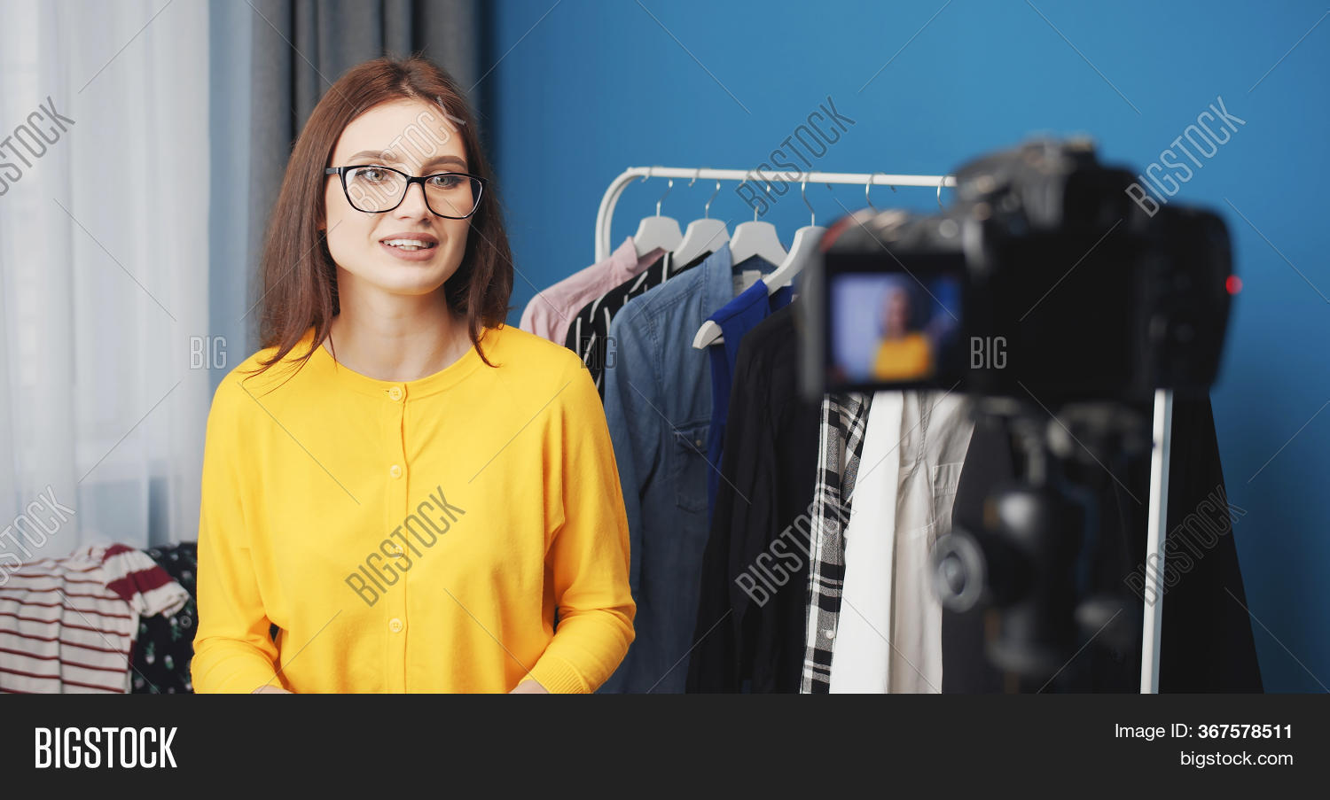 Young Woman Vlogger Image & Photo (Free Trial) | Bigstock