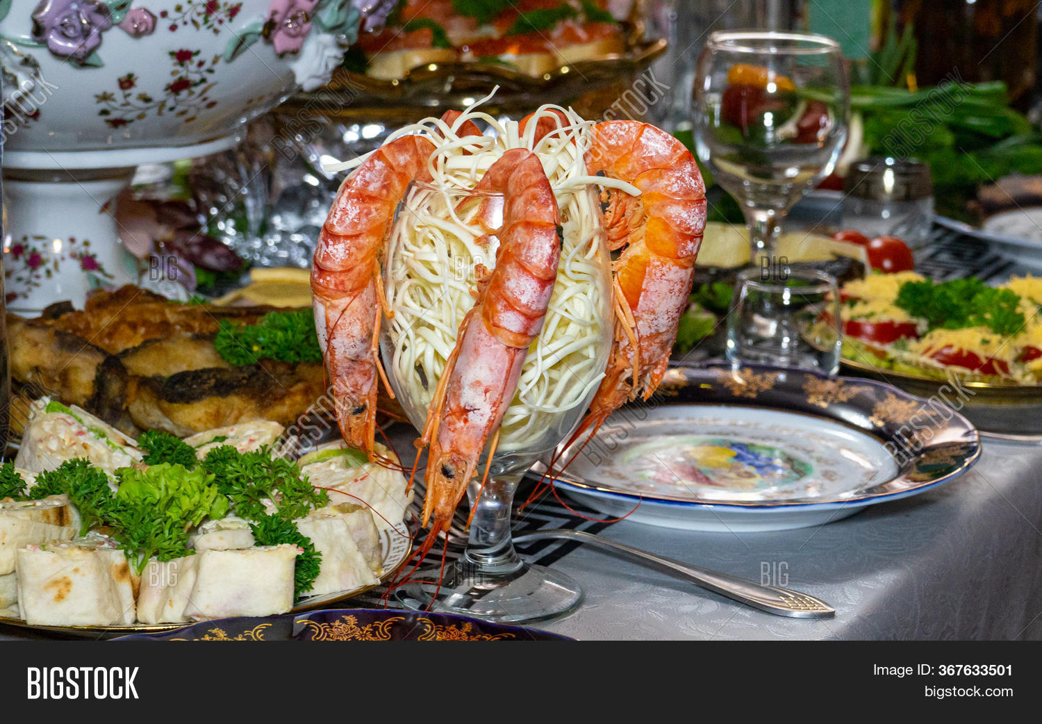 Served Table. King Image & Photo (Free Trial) | Bigstock