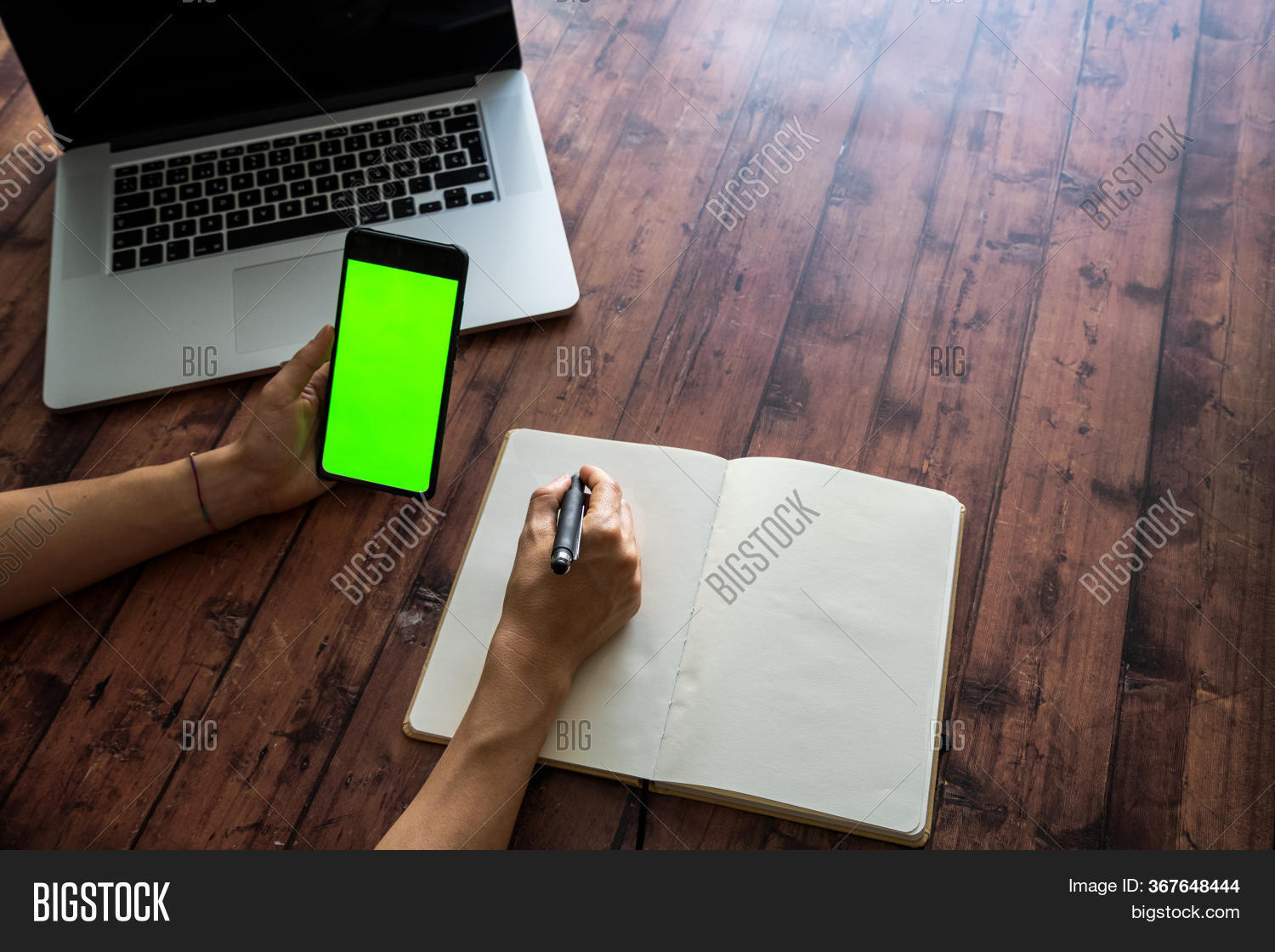 Right Hand Holding Pen Image & Photo (Free Trial) | Bigstock