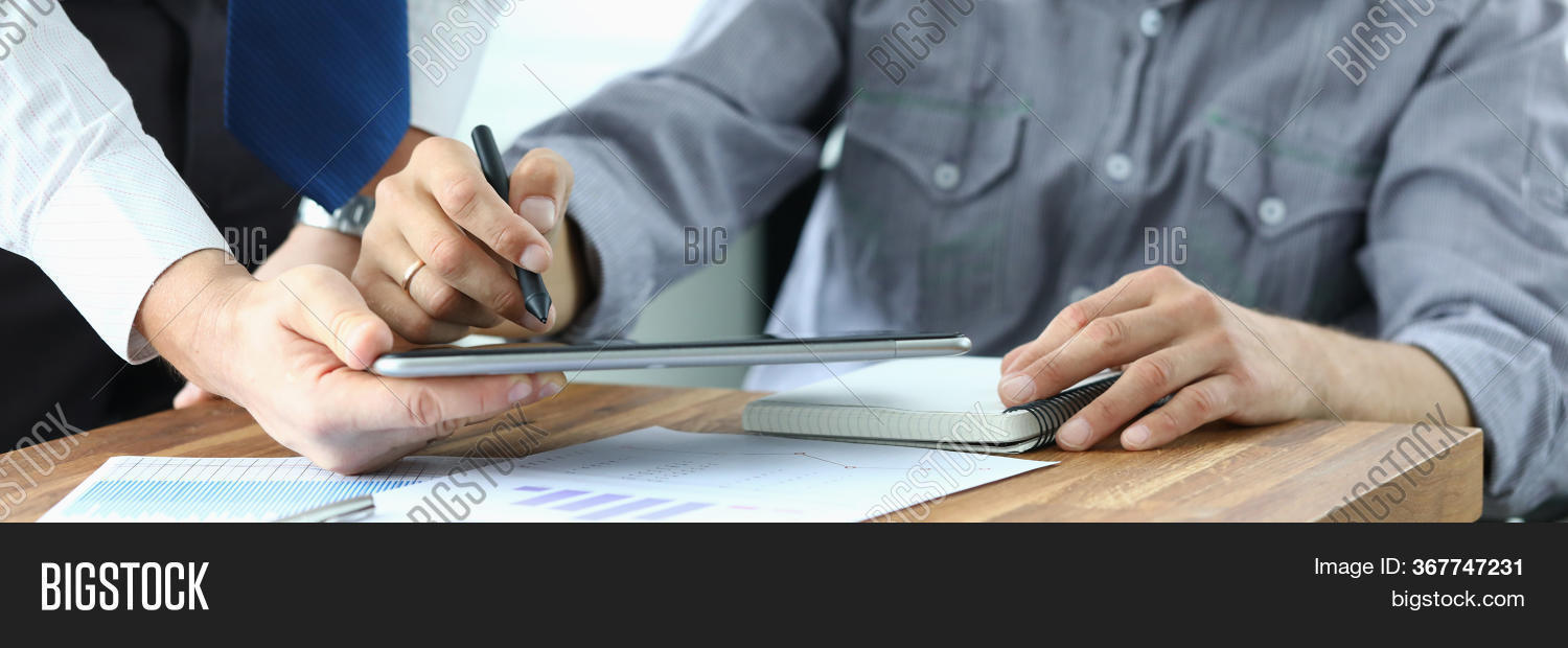 Signing Electronic Image & Photo (Free Trial) | Bigstock