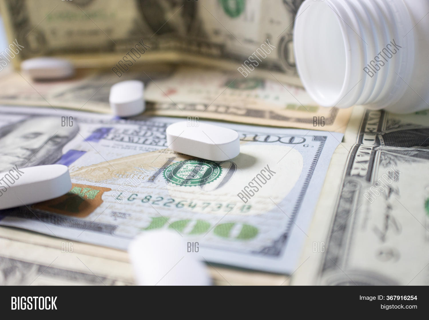 White Pills On Dollar Image & Photo (Free Trial) | Bigstock