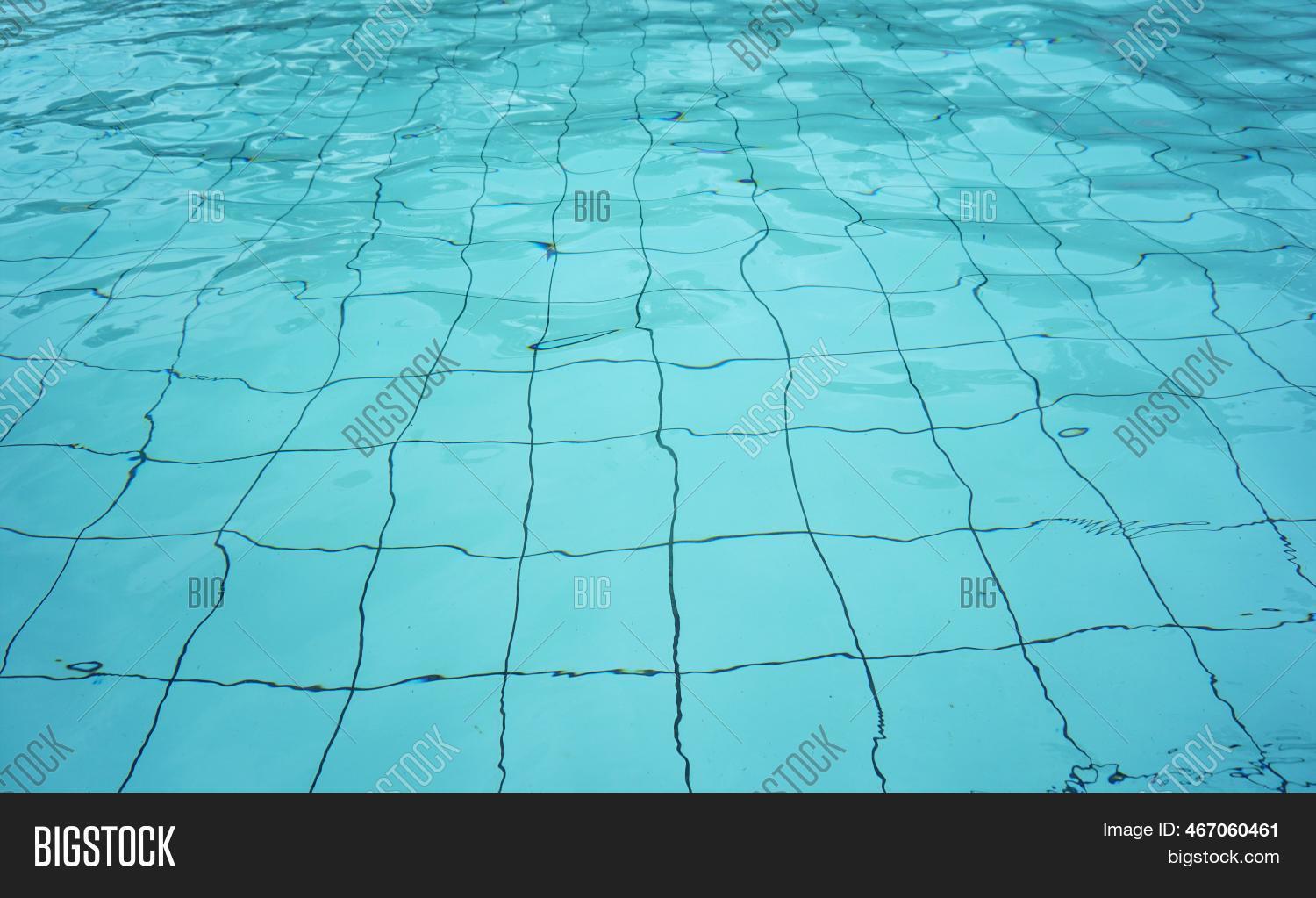 Swimming Pool Bottom Image & Photo (Free Trial) | Bigstock
