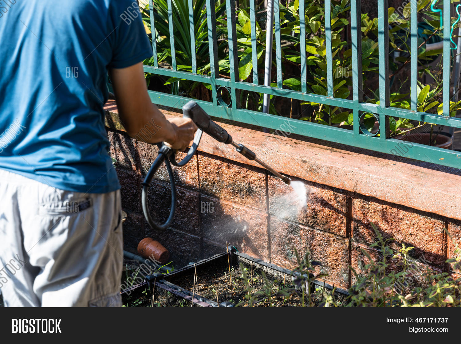 Worker Using High Image & Photo (Free Trial) | Bigstock