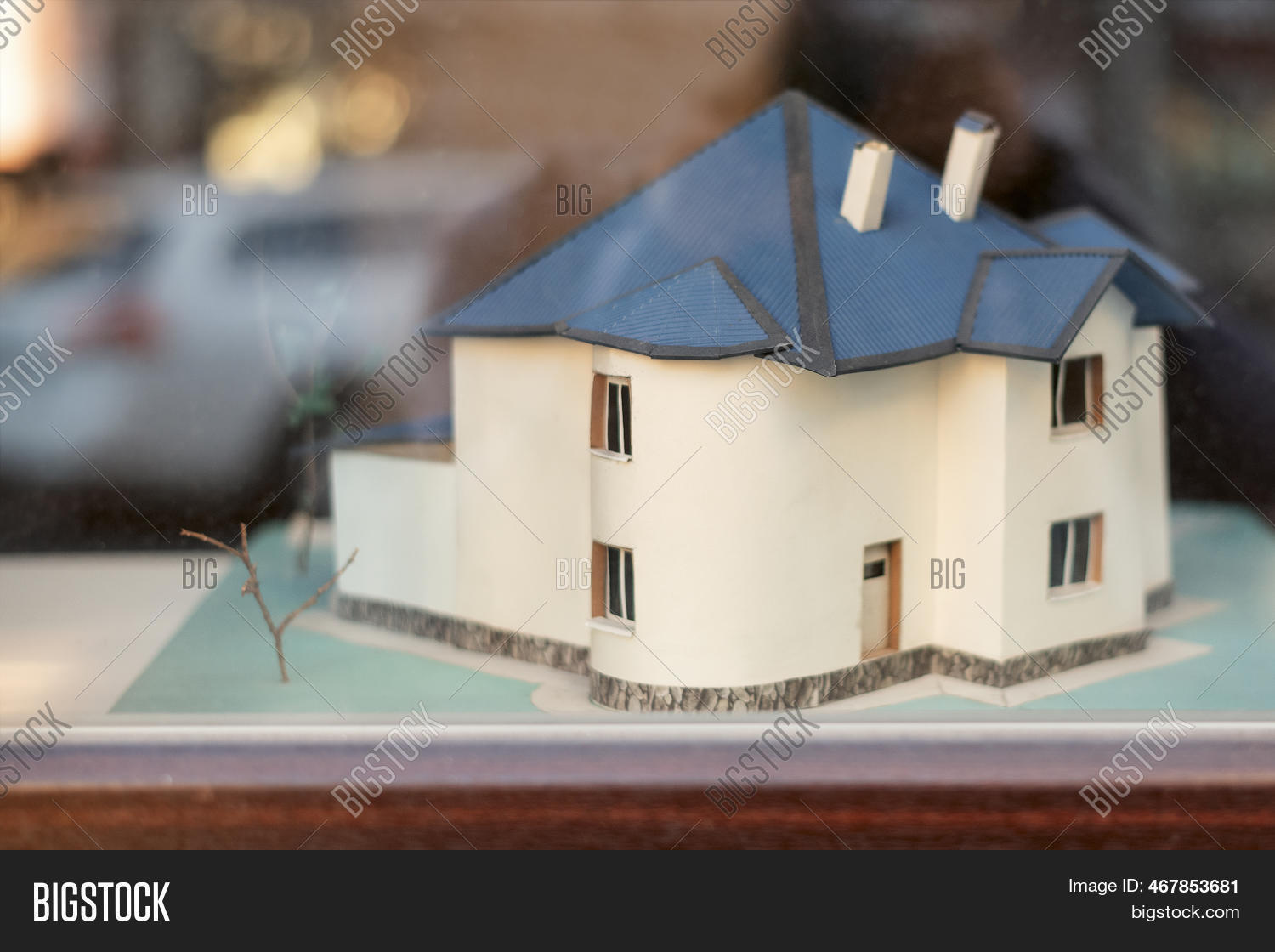 Mock Layout Two-storey Image & Photo (Free Trial) | Bigstock
