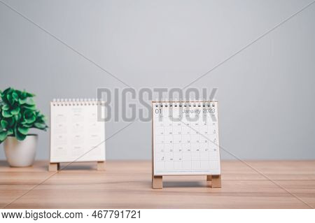 Desktop Calendar 2023 Image & Photo (Free Trial) | Bigstock