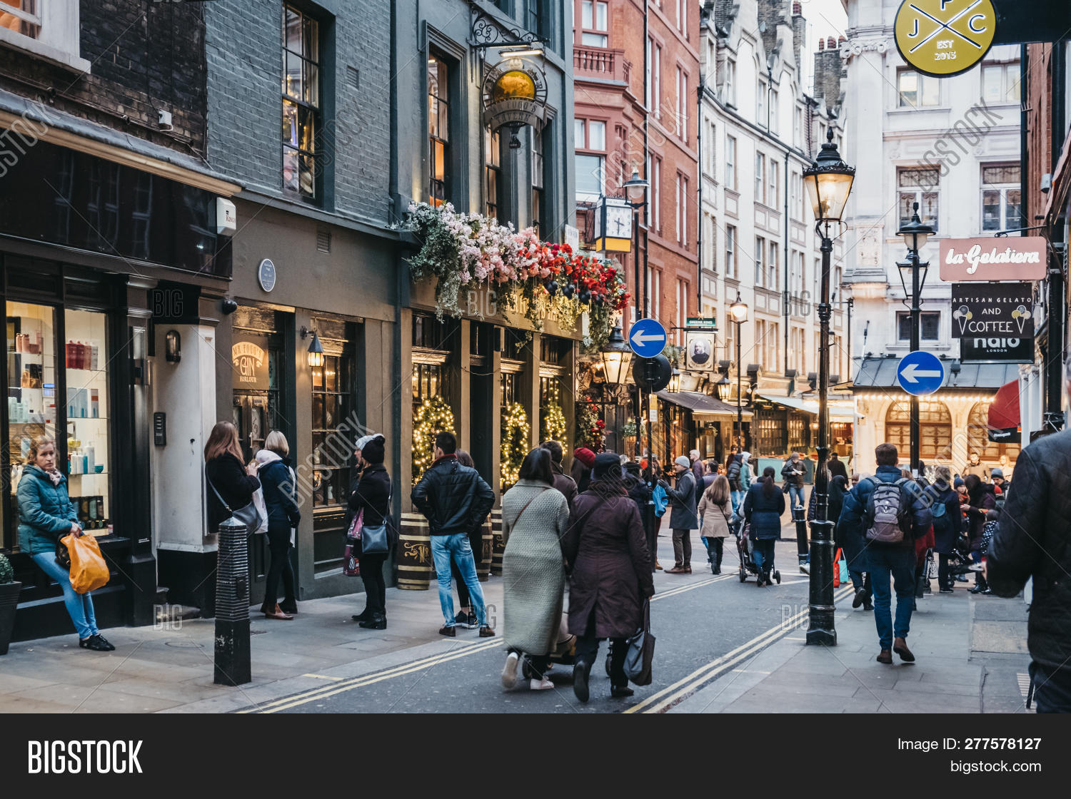 London, Uk - January 5 Image & Photo (Free Trial) | Bigstock