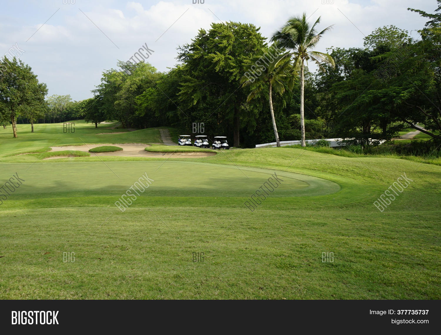 Beautiful Golf Course Image & Photo (Free Trial) | Bigstock