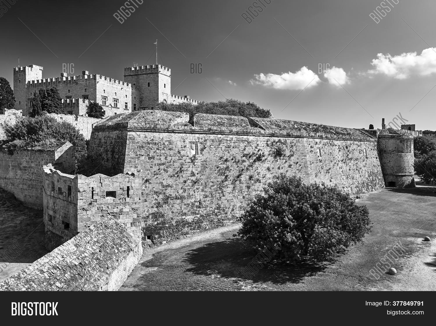 Walls Turrets Medieval Image & Photo (Free Trial) | Bigstock