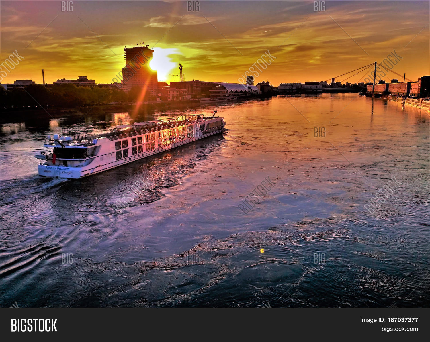 Ship Cruising Into Image & Photo (Free Trial) | Bigstock