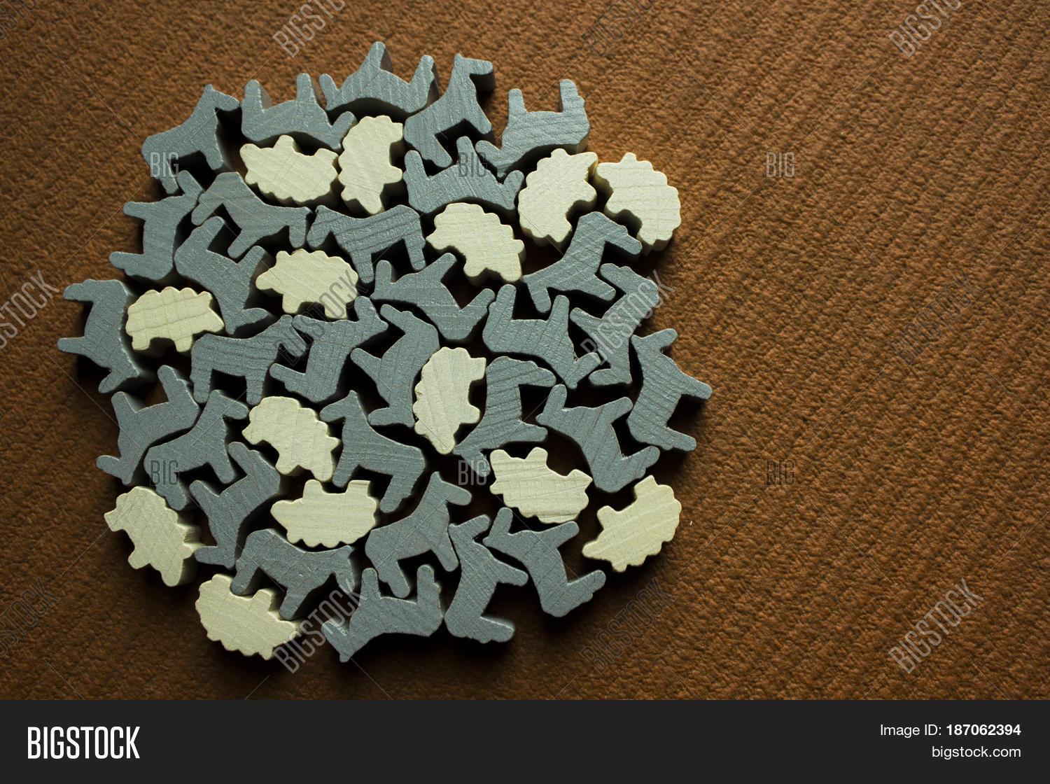 Circle Board Game Image & Photo (Free Trial) | Bigstock