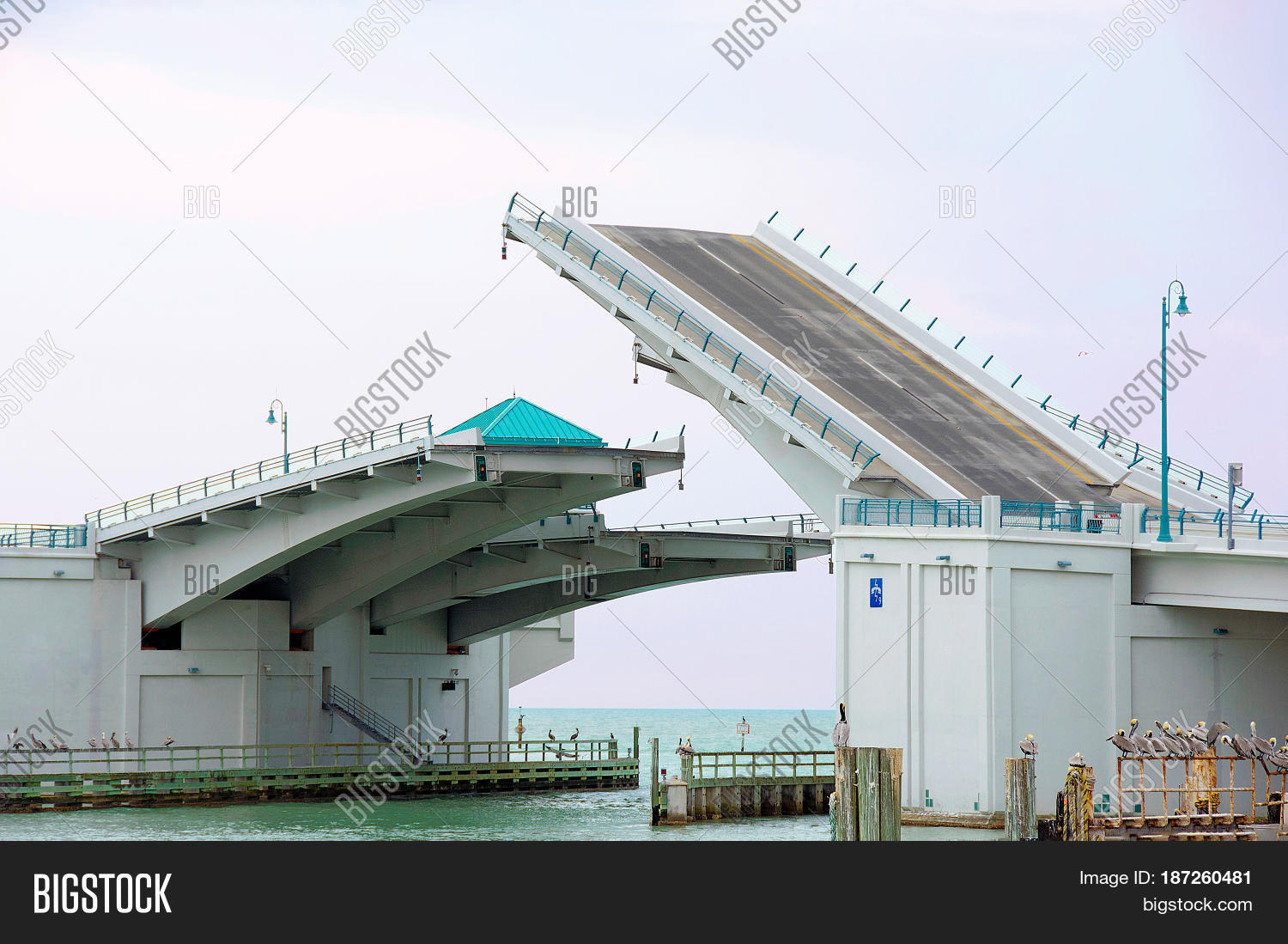 Half Raised Drawbridge Image & Photo (Free Trial) | Bigstock