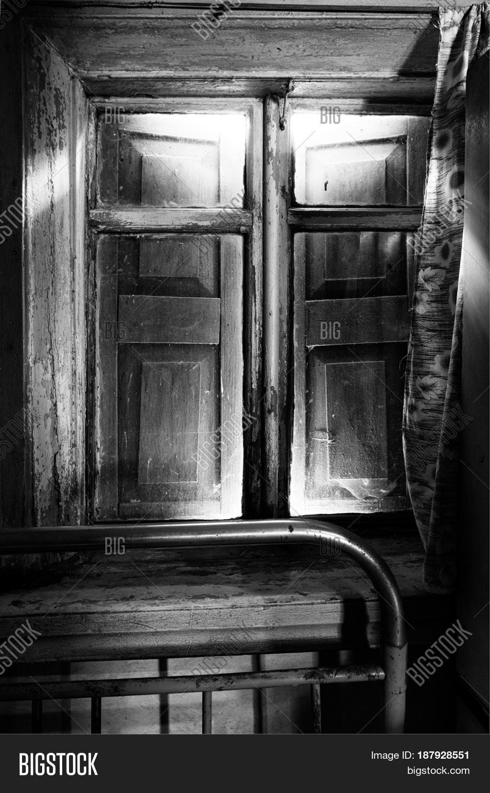 Room Retro. Old Window Image & Photo (Free Trial) | Bigstock