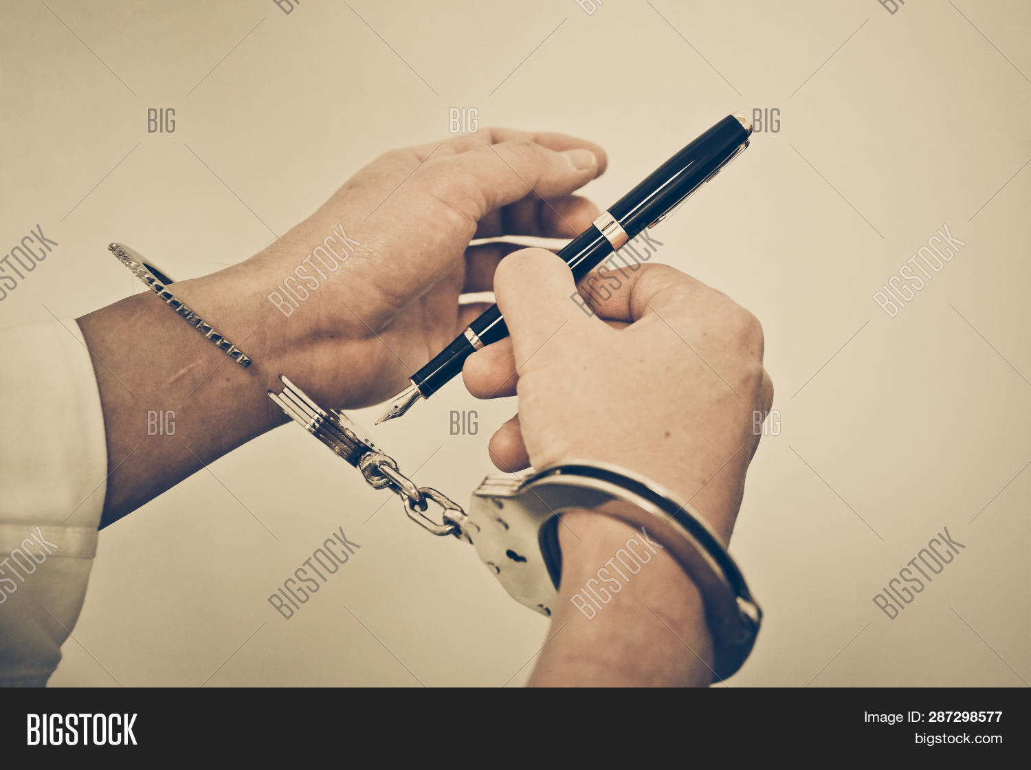 Hand Using Pen Trying Image & Photo (Free Trial) | Bigstock