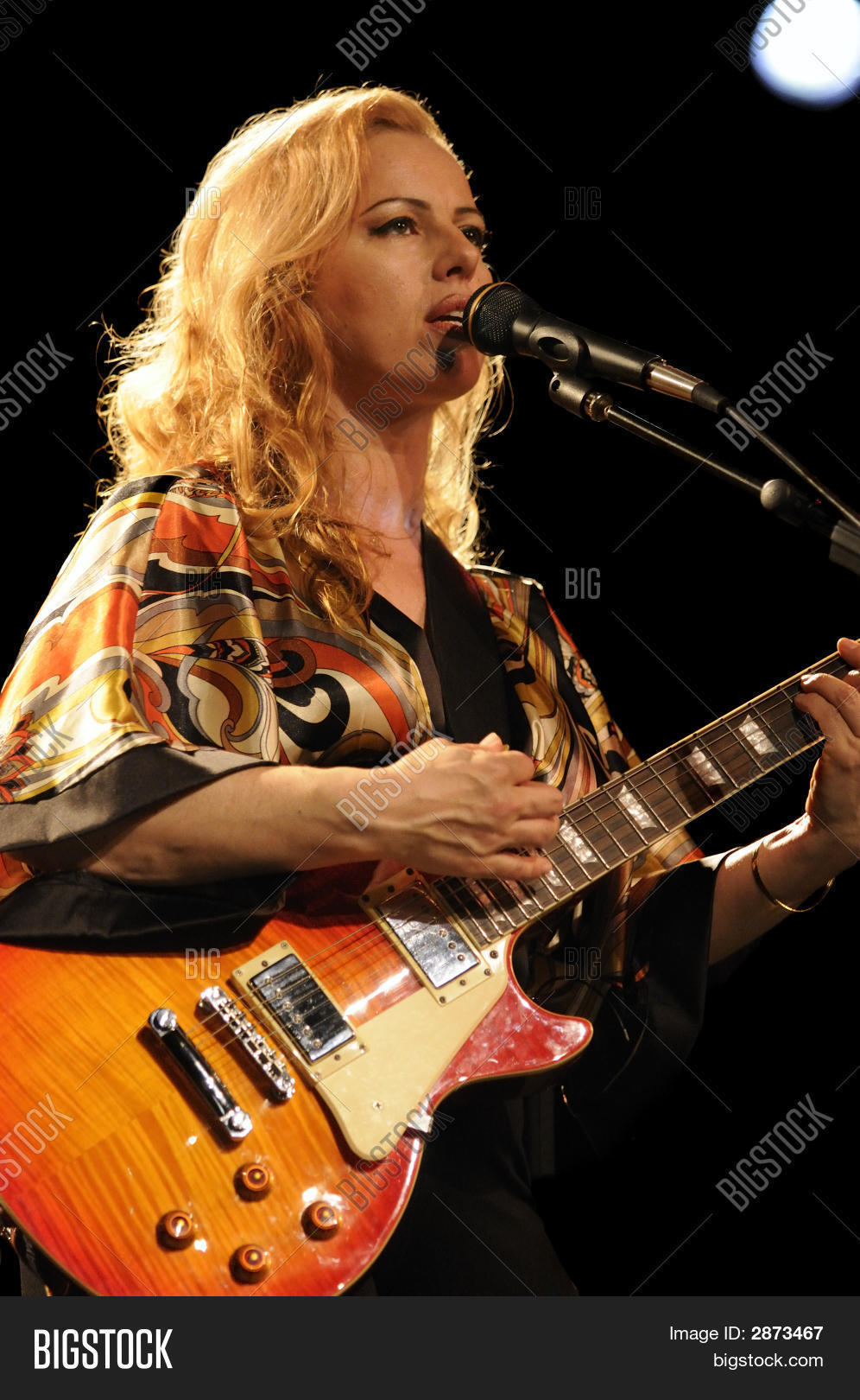 Female Guitarist Image & Photo (Free Trial) | Bigstock