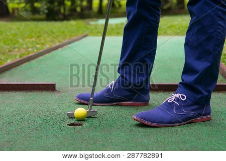 Minigolf Images, Illustrations & Vectors (Free) - Bigstock
