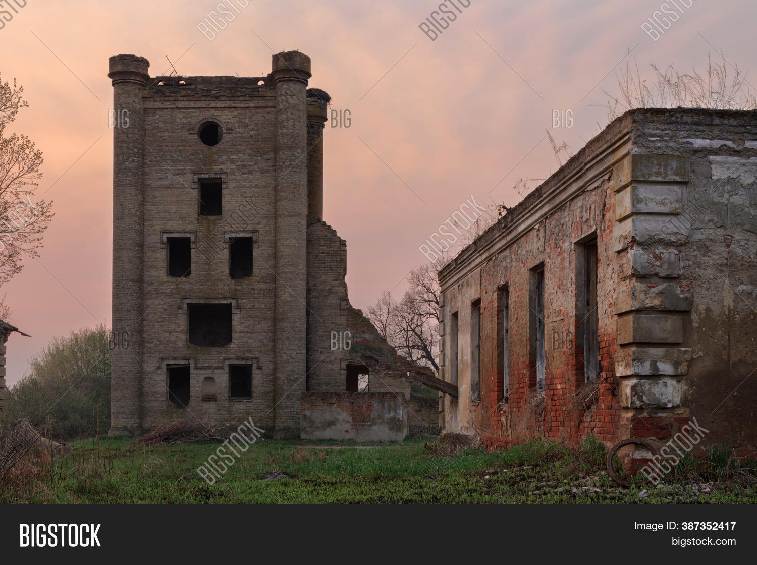 Ruins Old Brick Image & Photo (Free Trial) | Bigstock
