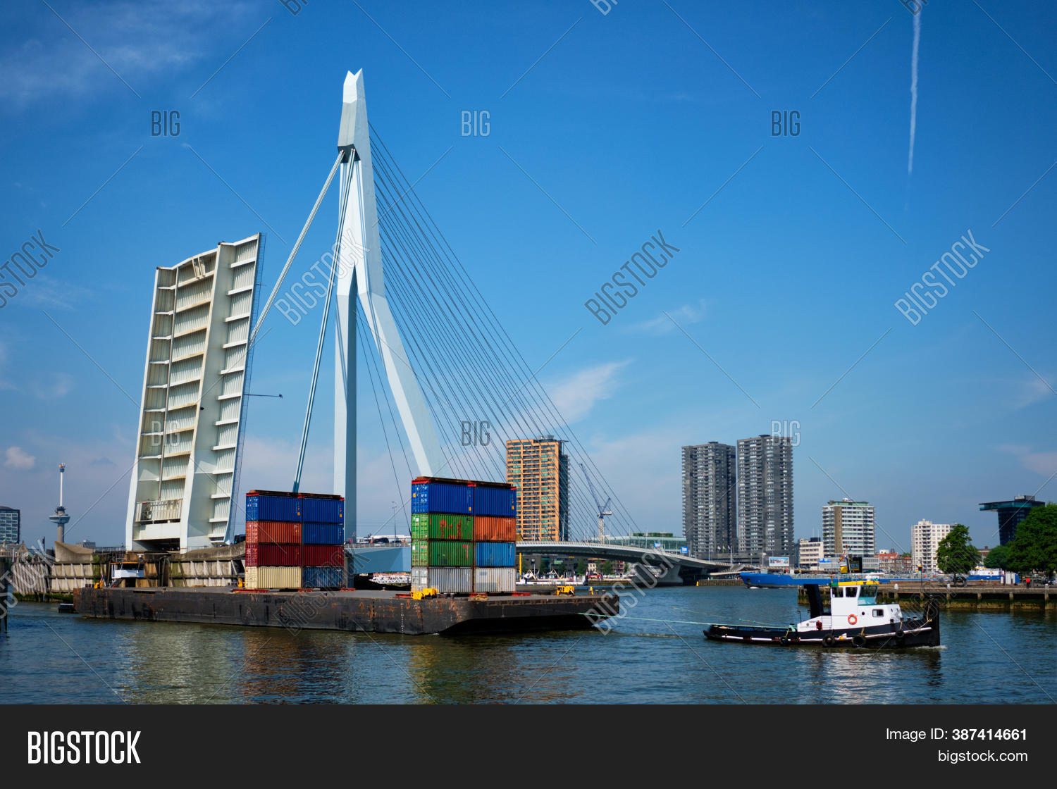 Tug Boat Towing Barge Image & Photo (Free Trial) | Bigstock