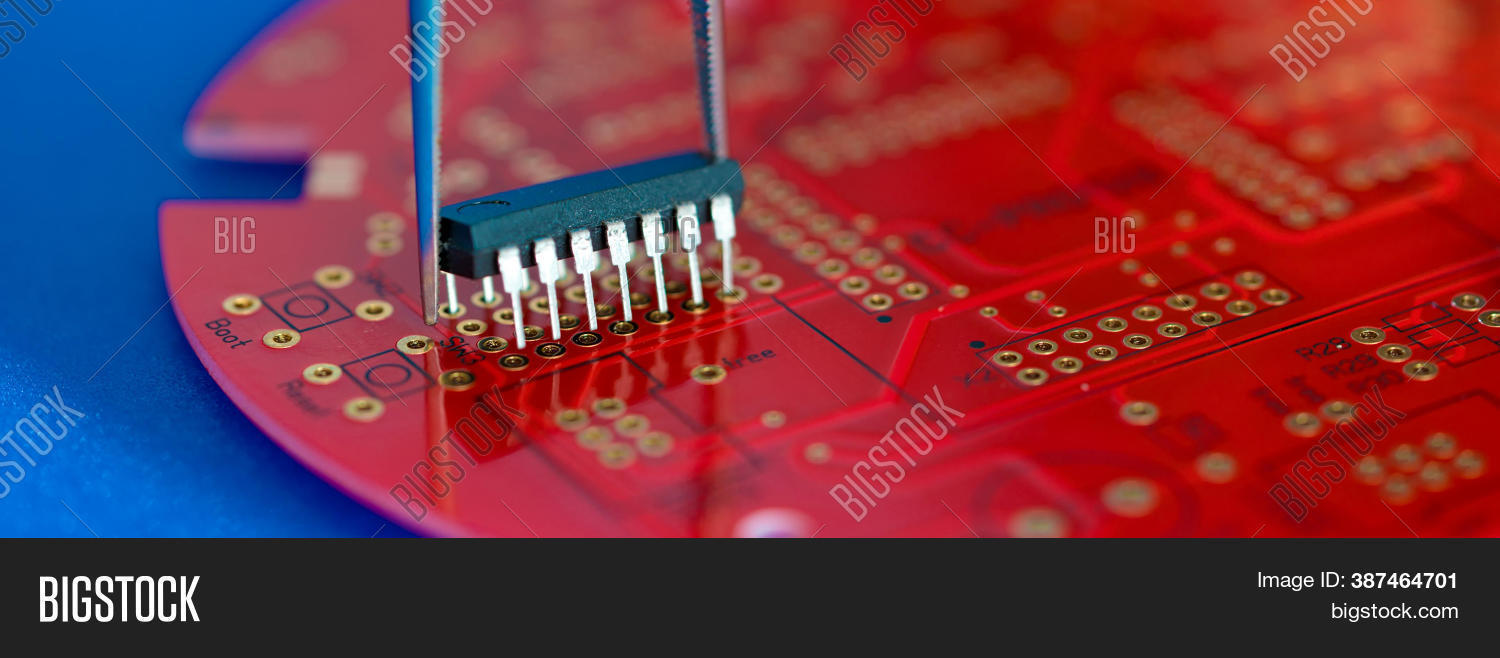 Setup IC On PCB. Image & Photo (Free Trial) | Bigstock