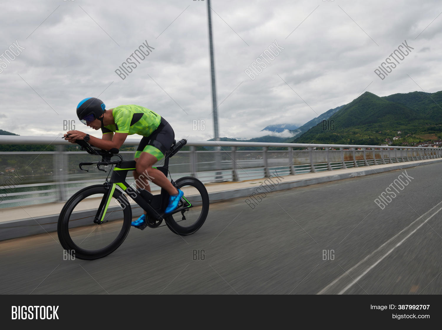 Triathlon Athlete Image & Photo (Free Trial) | Bigstock