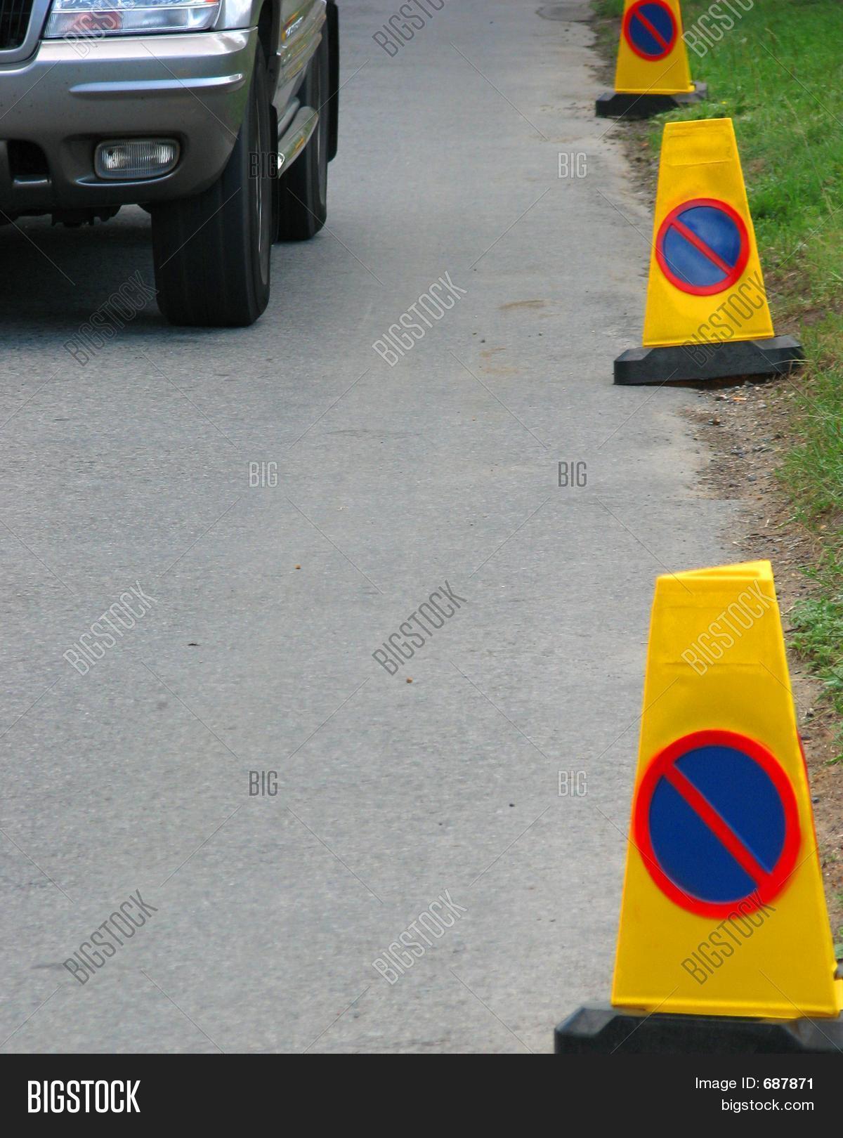 No Waiting Signs Image & Photo (Free Trial) | Bigstock