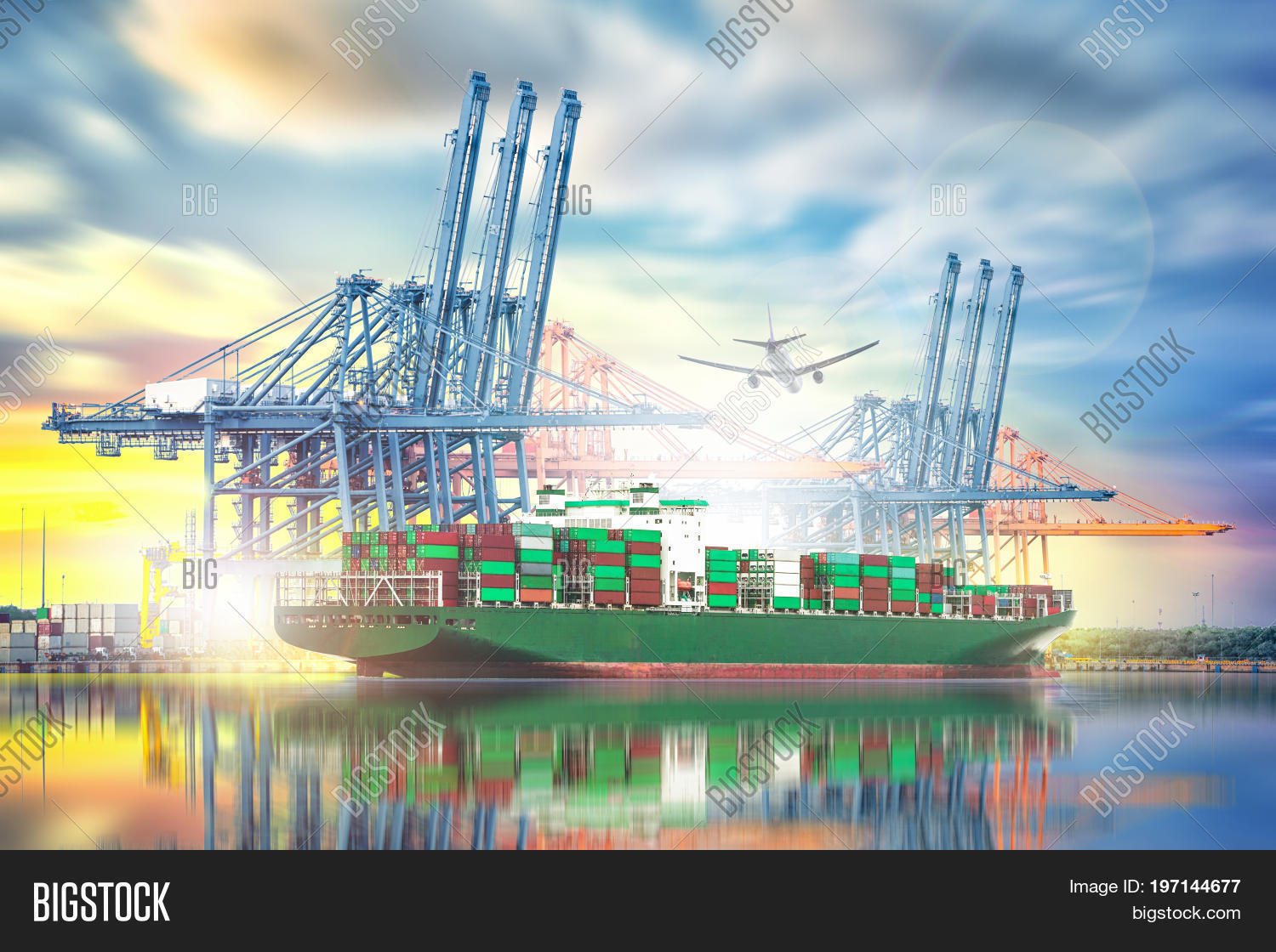 Logistics Image & Photo (Free Trial) | Bigstock