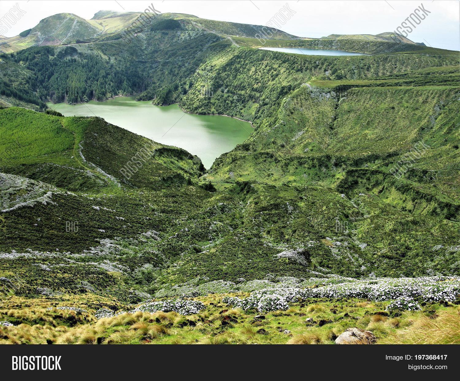 Lagoa Funda Lagoa Rasa Image & Photo (Free Trial) | Bigstock