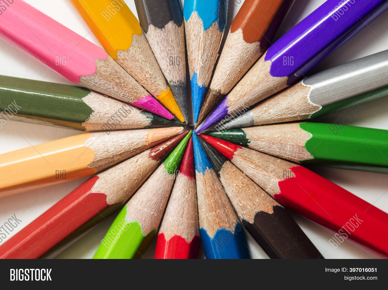 Color Pencils Arrange Image & Photo (Free Trial) | Bigstock