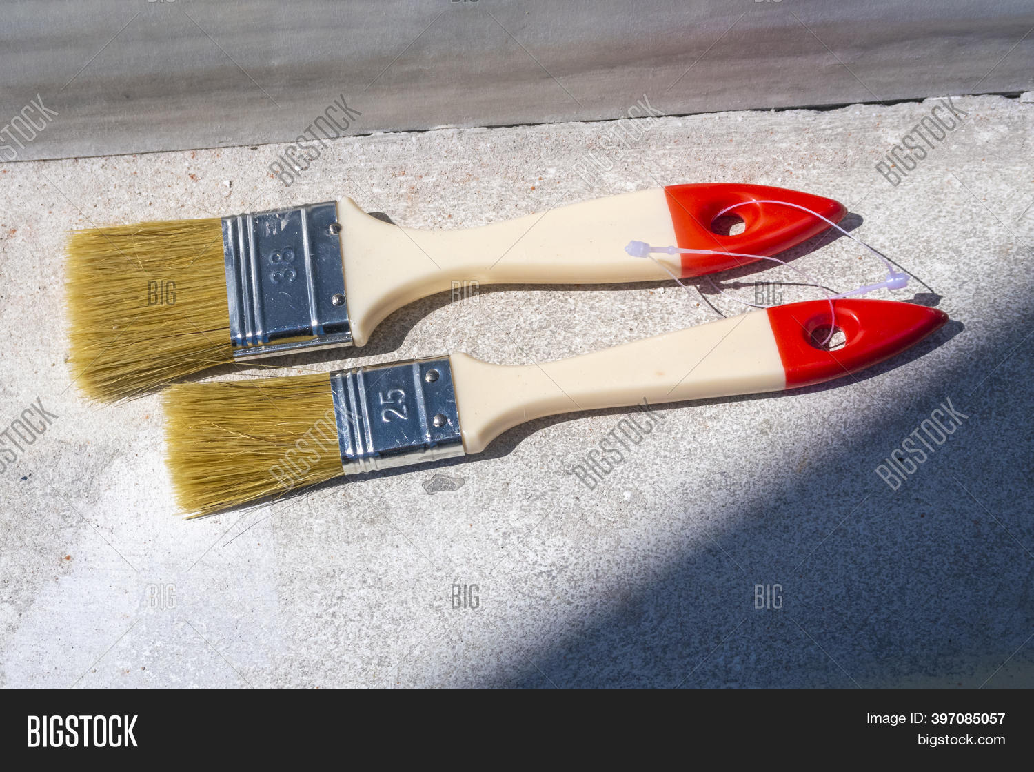 2 Paint Brushes Image & Photo (Free Trial) | Bigstock