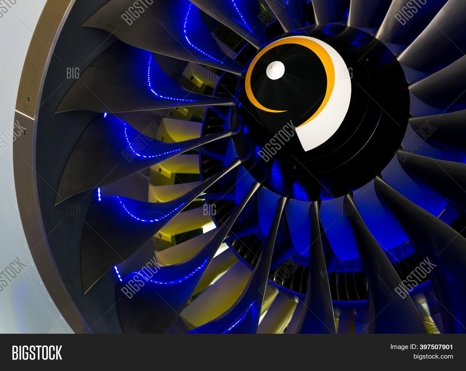Turbo-jet Engine Plane Image & Photo (Free Trial) | Bigstock
