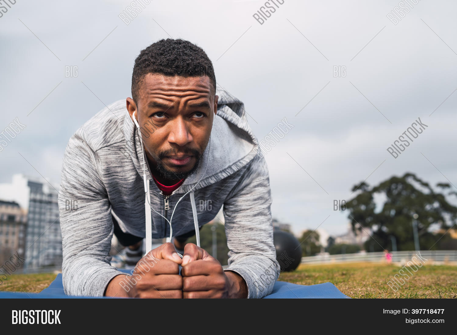 Athletic Man Doing Image & Photo (Free Trial) | Bigstock