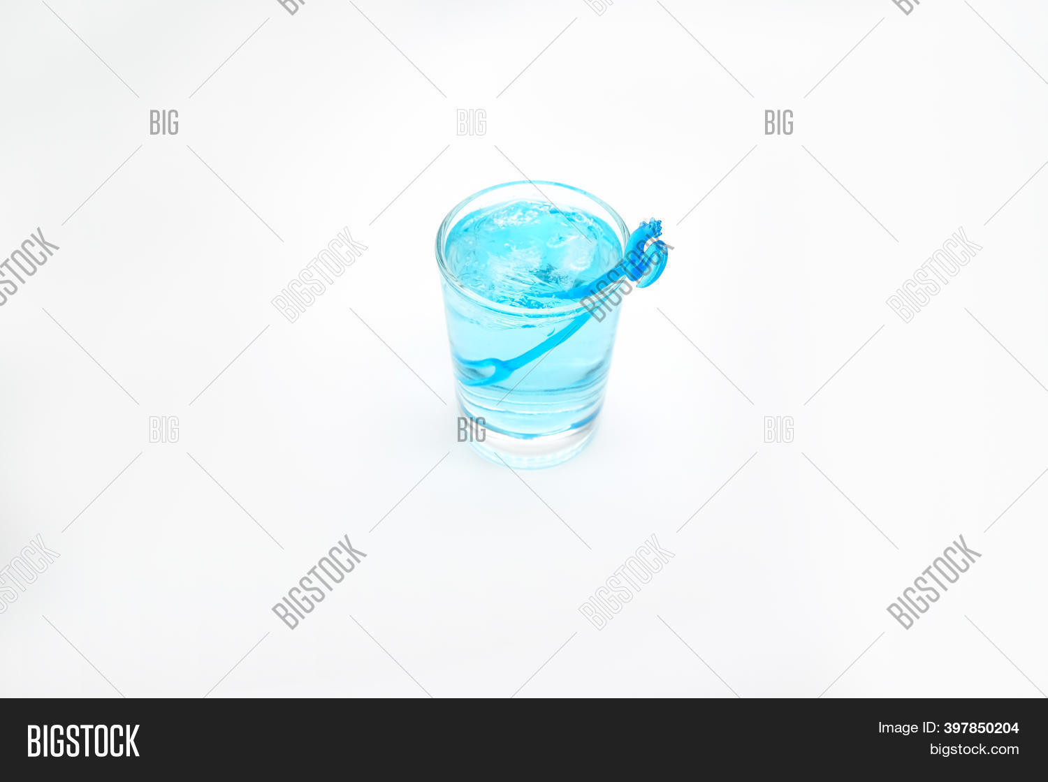 Blue Alcoholic Drink Image & Photo (Free Trial) | Bigstock