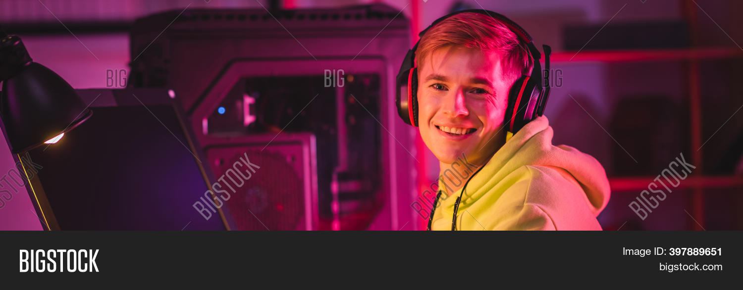 Happy Young Gamer Image & Photo (Free Trial) | Bigstock