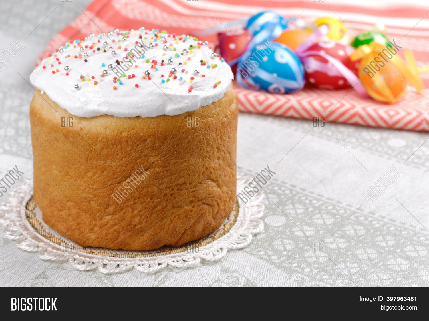 Meses Ceres Party Cake Image & Photo (Free Trial) | Bigstock