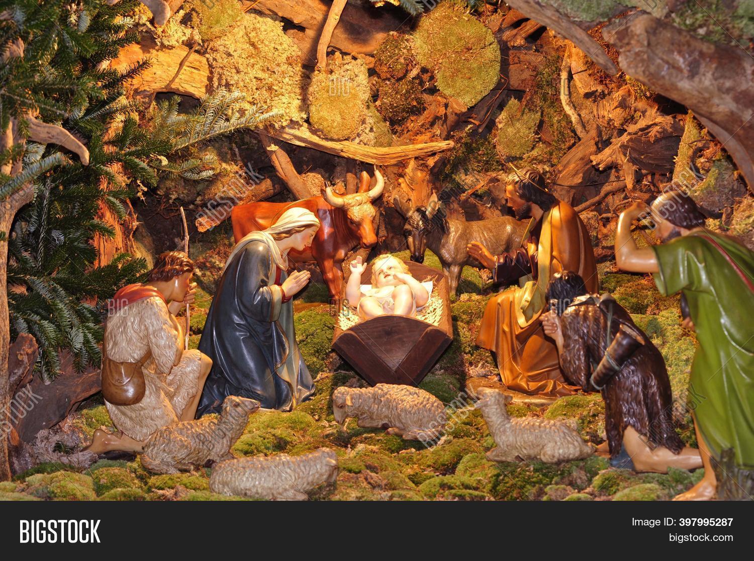 Christmas Crib Image & Photo (Free Trial) | Bigstock