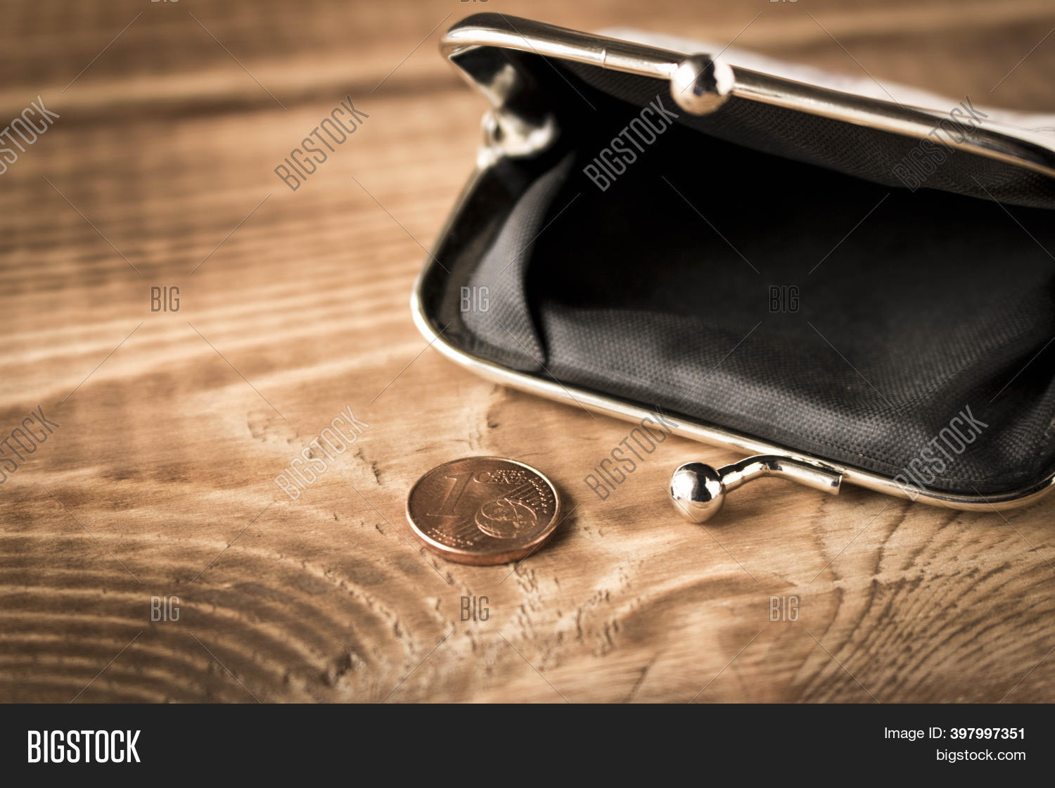 Wallet Coins On Wooden Image & Photo (Free Trial) | Bigstock