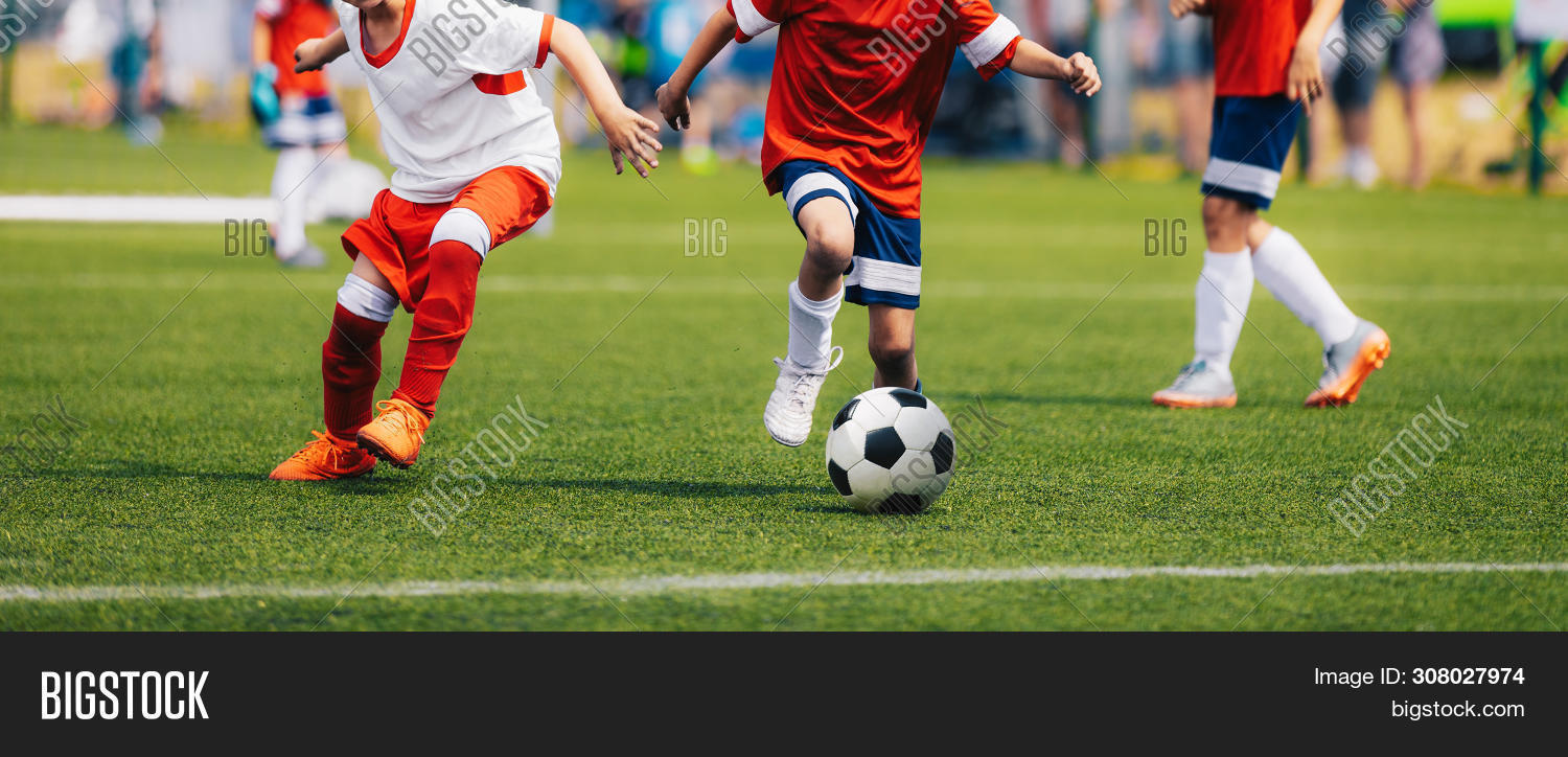 Running Football Image & Photo (Free Trial) | Bigstock