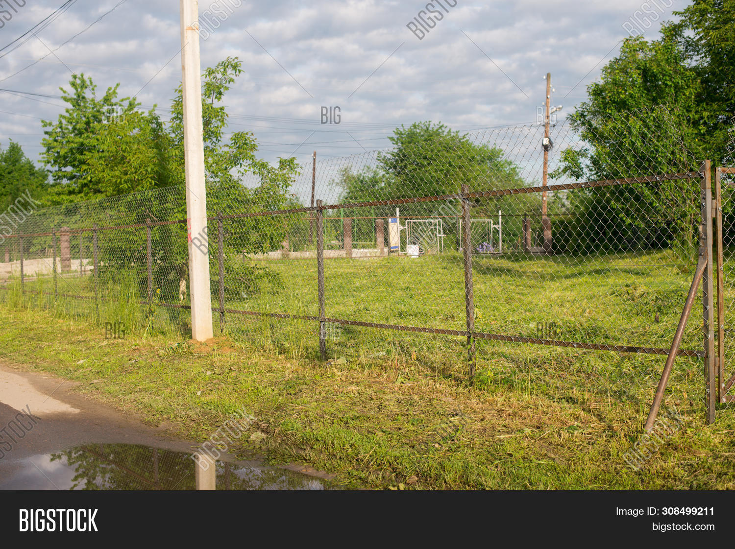 Metal Grid. Fence Mesh Image & Photo (Free Trial) | Bigstock