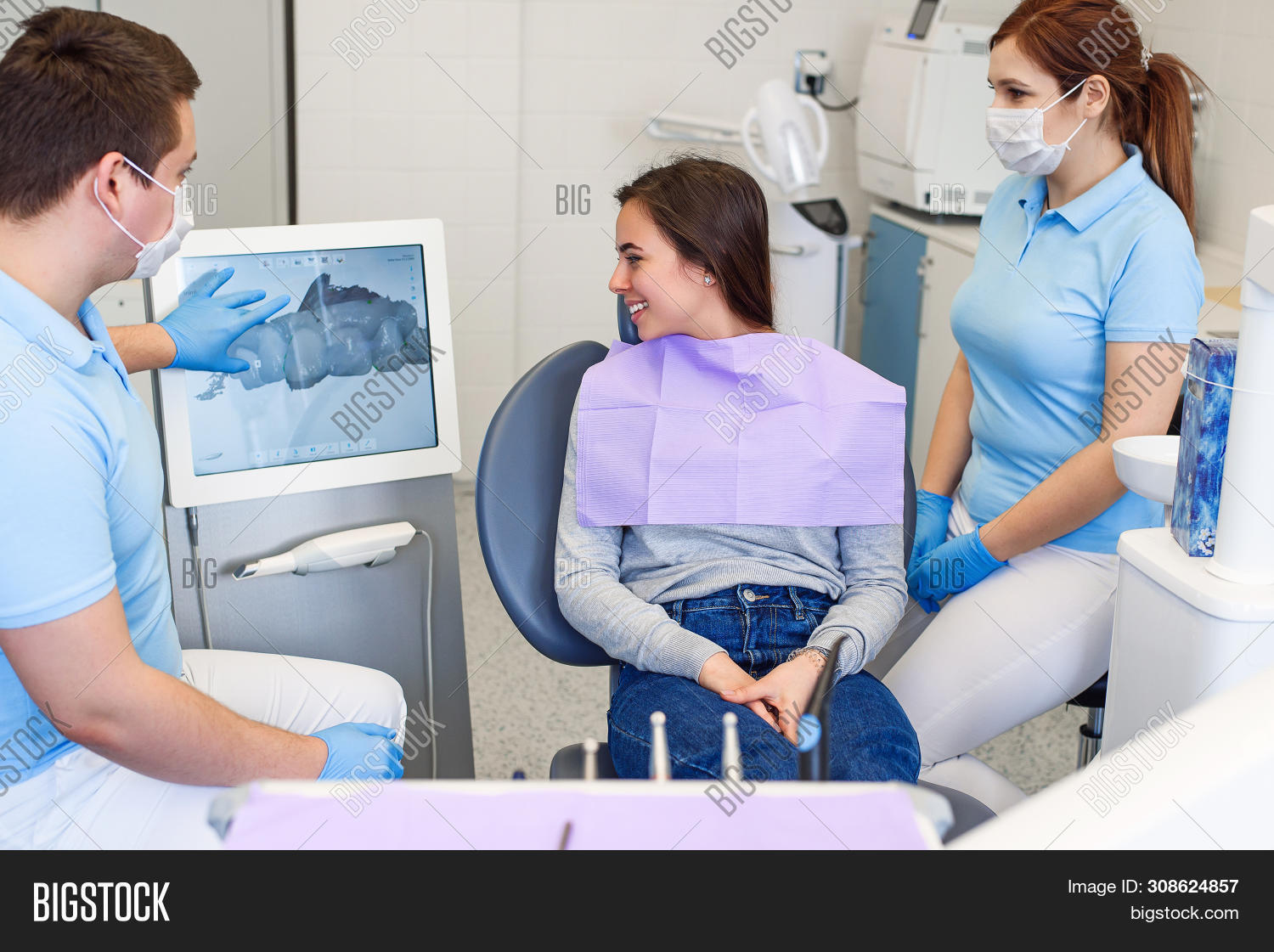 Dentist Scans Patients Image & Photo (Free Trial) | Bigstock