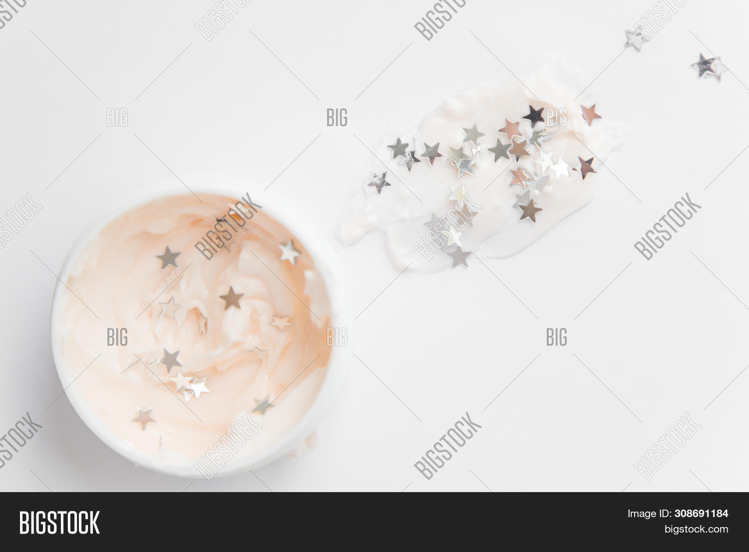 Microplastic Cosmetics Image & Photo (Free Trial) | Bigstock