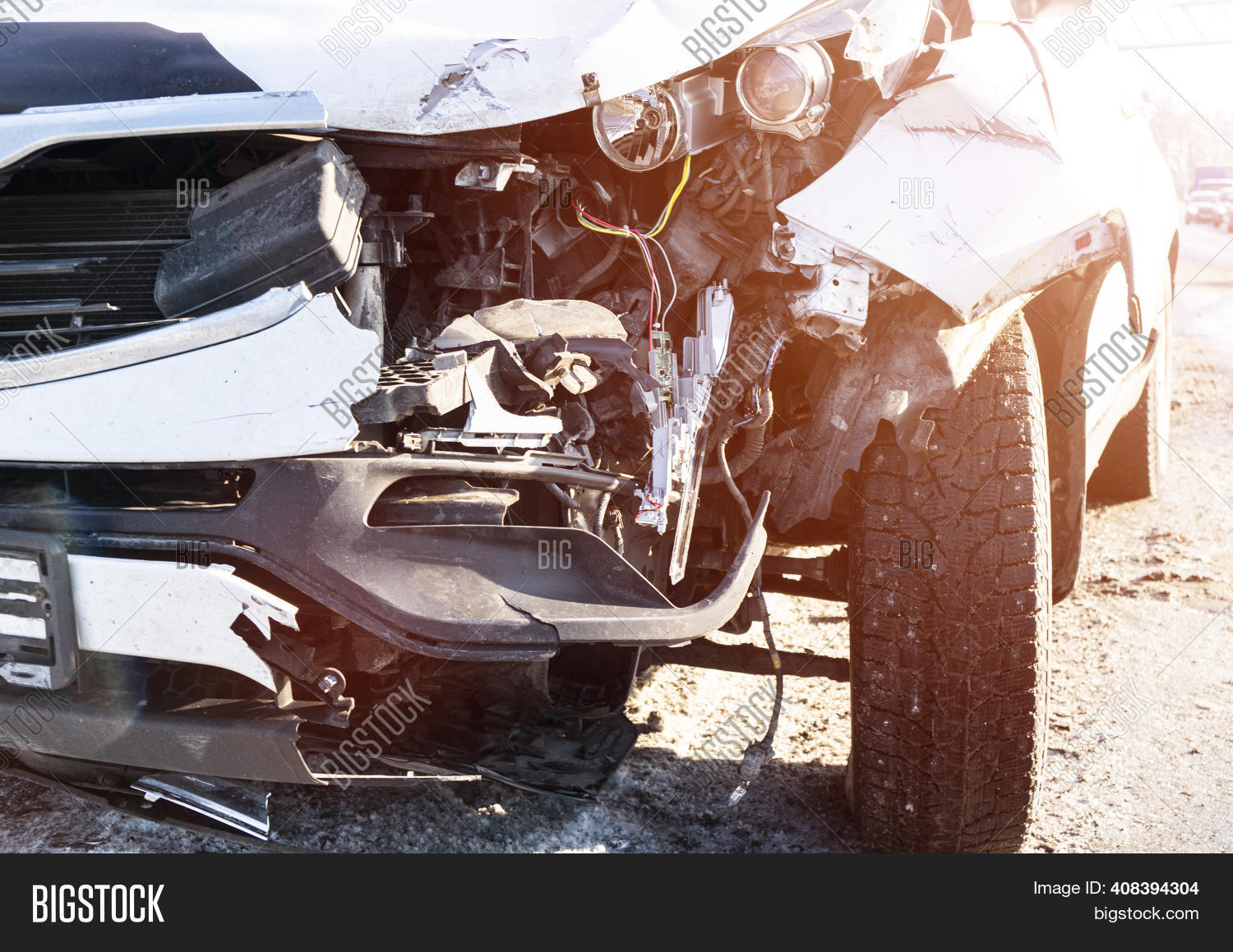 White Car Crashed Image & Photo (Free Trial) | Bigstock